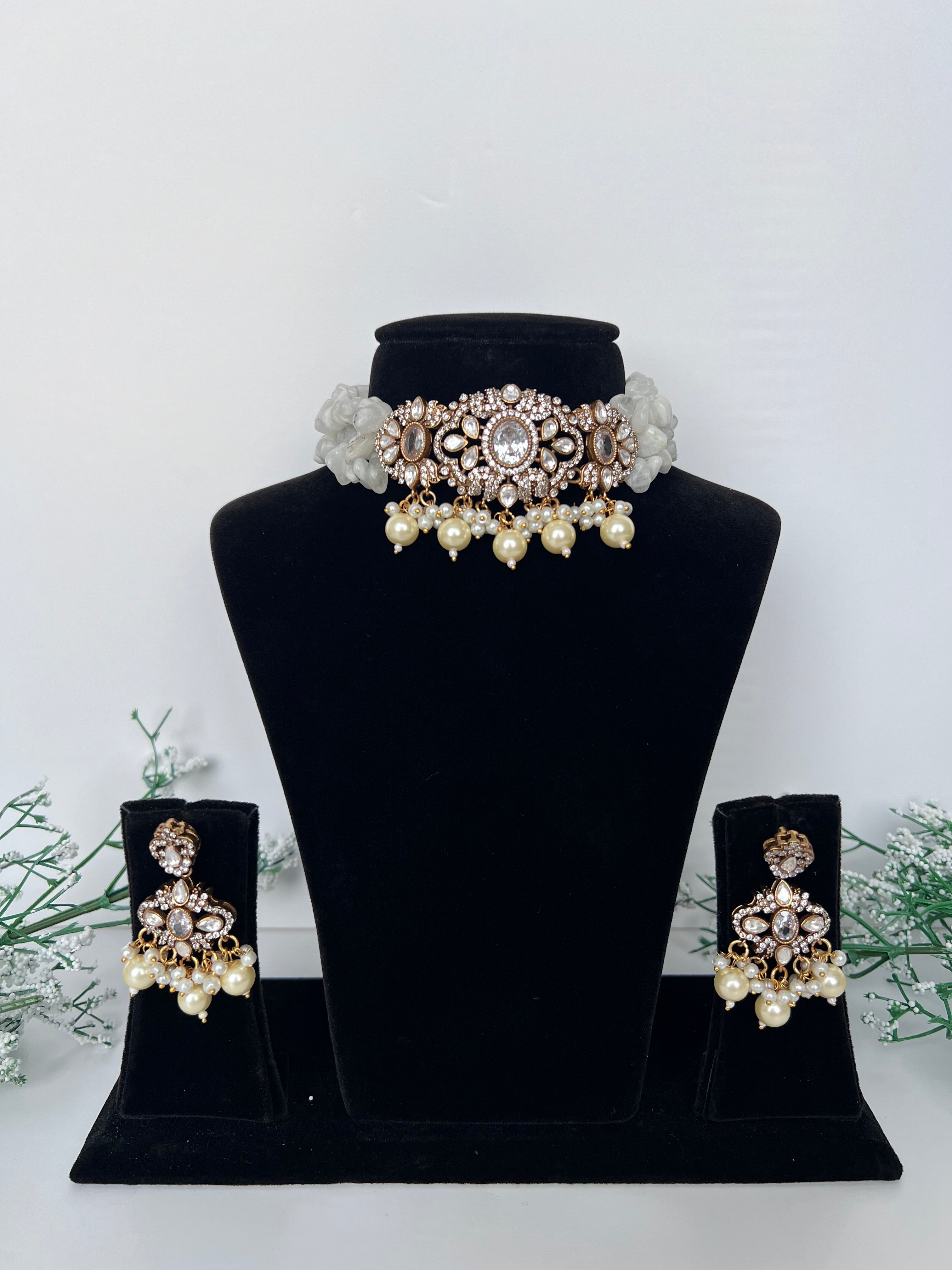 Manreet Tiyani Set (off-white) – Lush Jewelry Studio