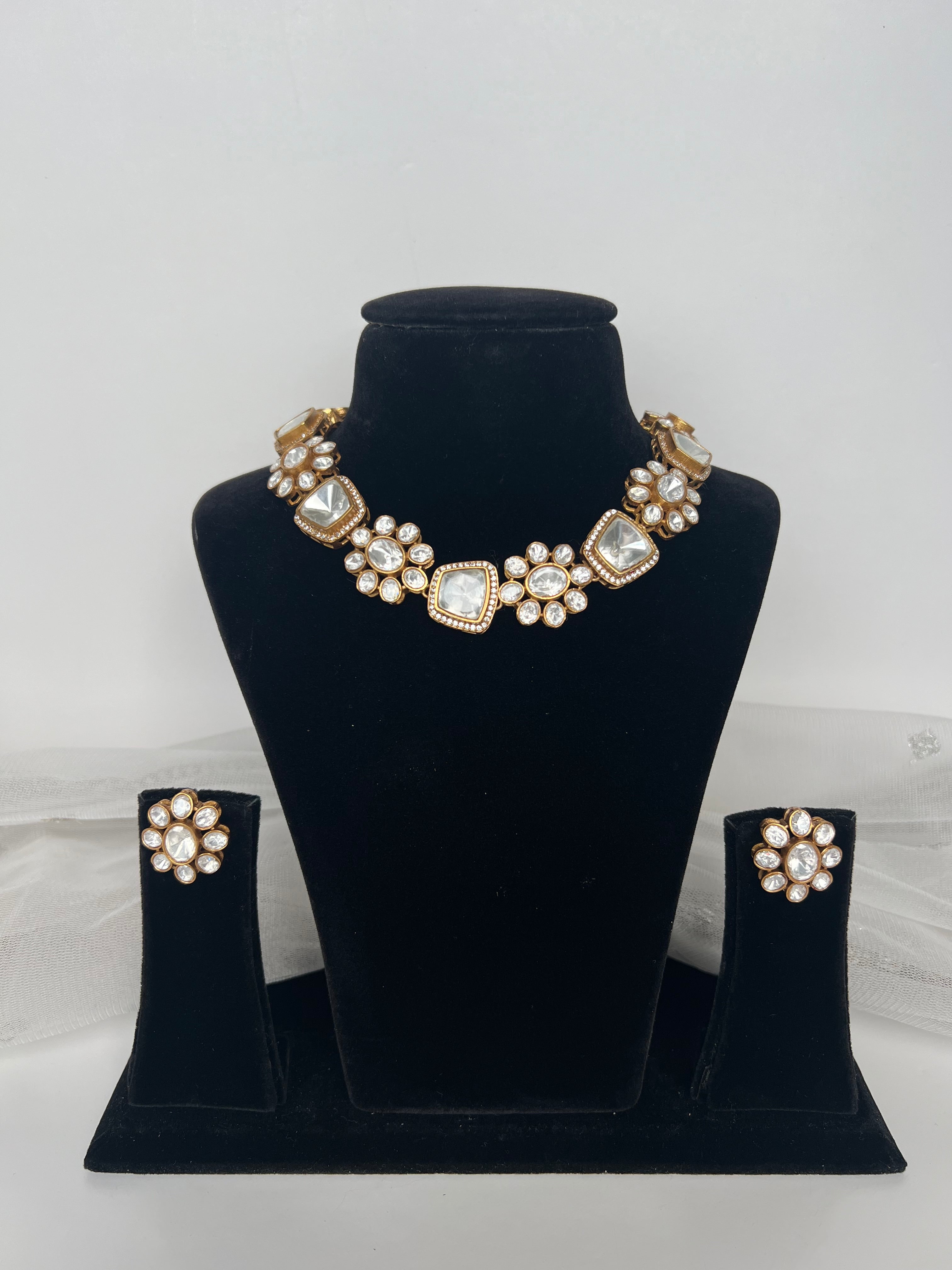 Tiyani Floral Set – Lush Jewelry Studio